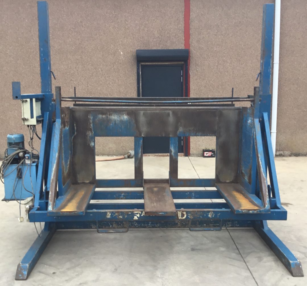 Farm wood Box Tippler | Barrett Machinery