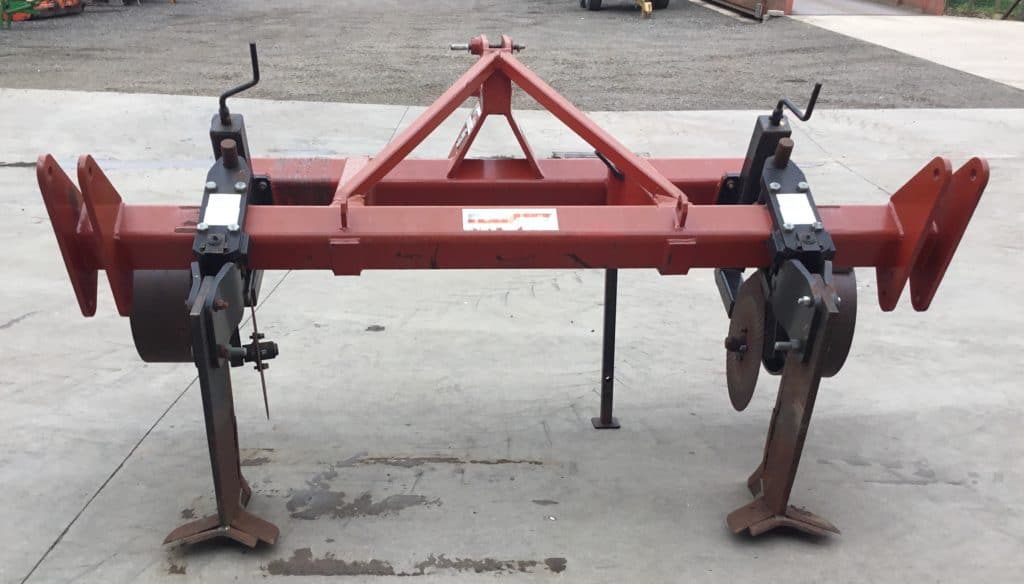 Spaldings flat lift 2 leg subsoiler | Barrett Machinery